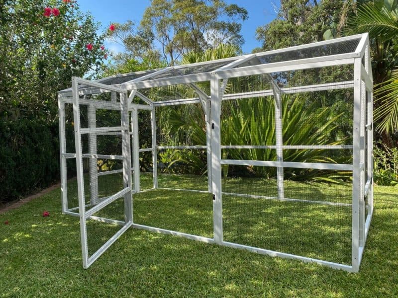 Large Castle Cat Run - Coops & Cages